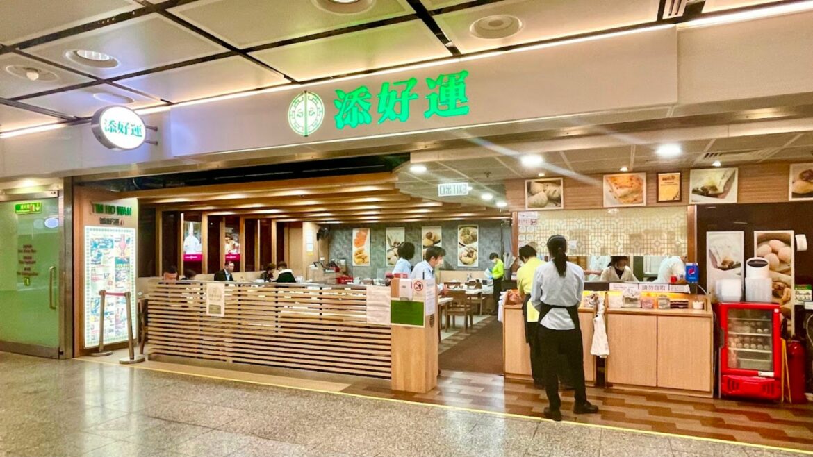 IFC モール香港: 香港中環の大型ショッピングモール - Central Lion Rock